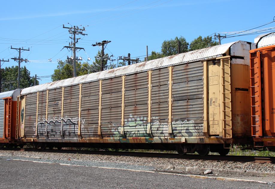 TTGX 977220-NS Rack class FB543 (ML2F) | Conrail Photo Archive